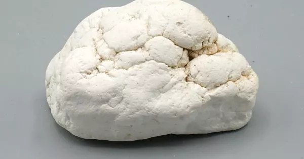 Magnezit - Universul Cristalelor