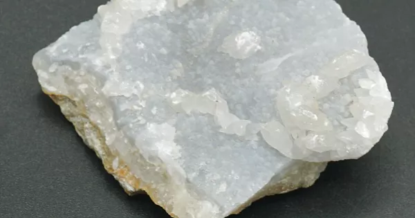 Calcedonie - Universul Cristalelor