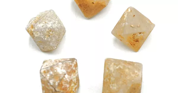 Beta cuart - Universul Cristalelor