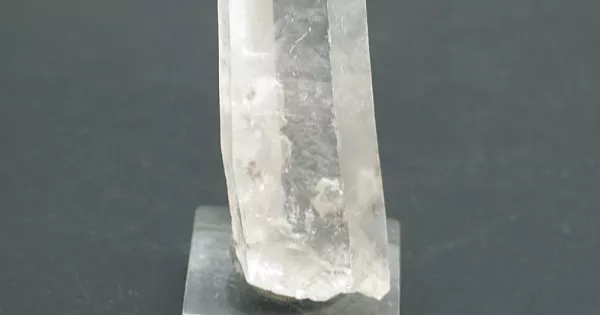 Cuart fantoma - Universul Cristalelor