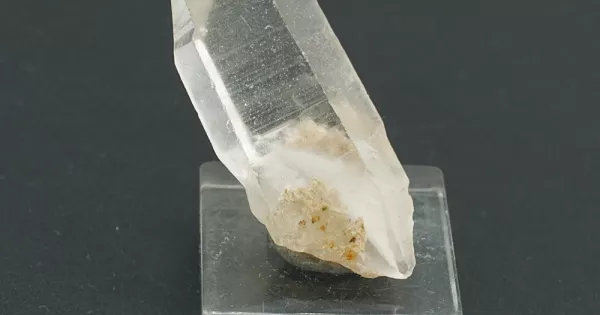 Cuart fantoma - Universul Cristalelor