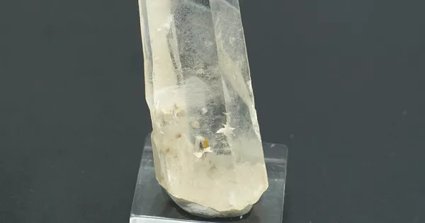 Cuart fantoma - Universul Cristalelor