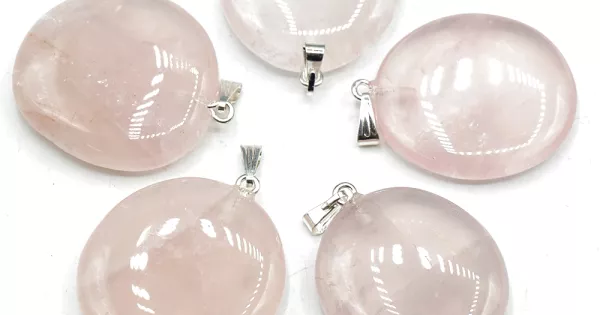 Pandantiv cuart roz - Universul Cristalelor