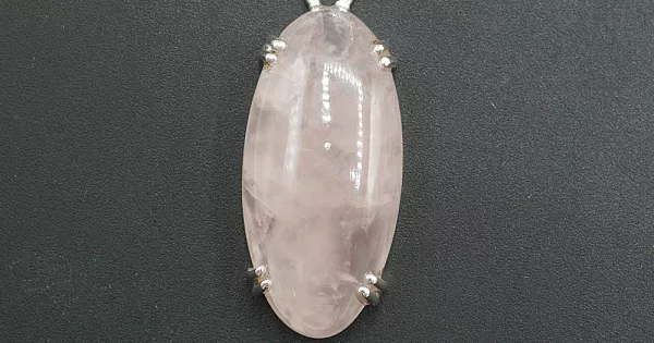 Pandantiv cuart roz - Universul Cristalelor