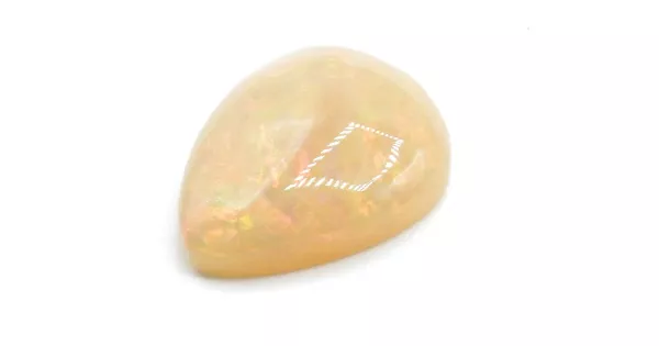 Opal de foc - Universul Cristalelor