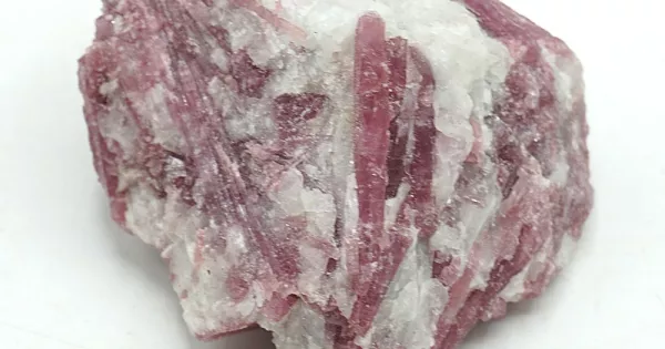 Turmalina roz - Universul Cristalelor