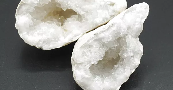 Geoda cuart - Universul Cristalelor