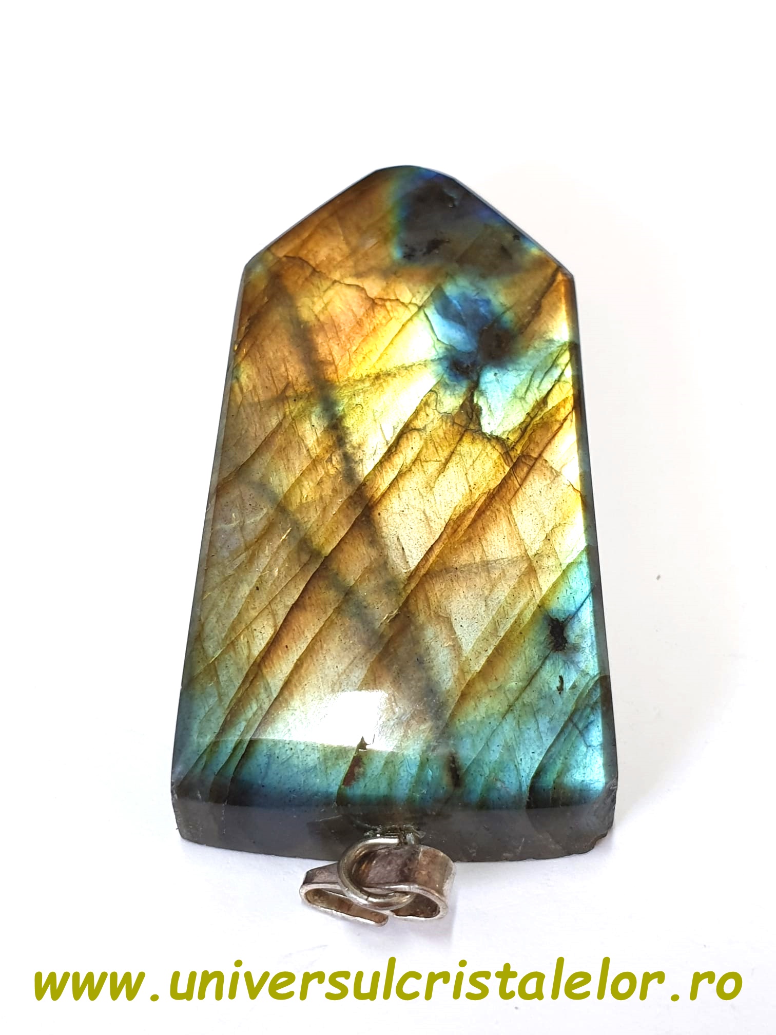 Labradorit - Istorie si Proprietati - Universul Cristalelor